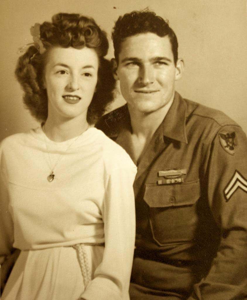 WWII Couples Studio Photos - Page 4 - INDIVIDUAL & UNIT PORTRAITS - U.S ...