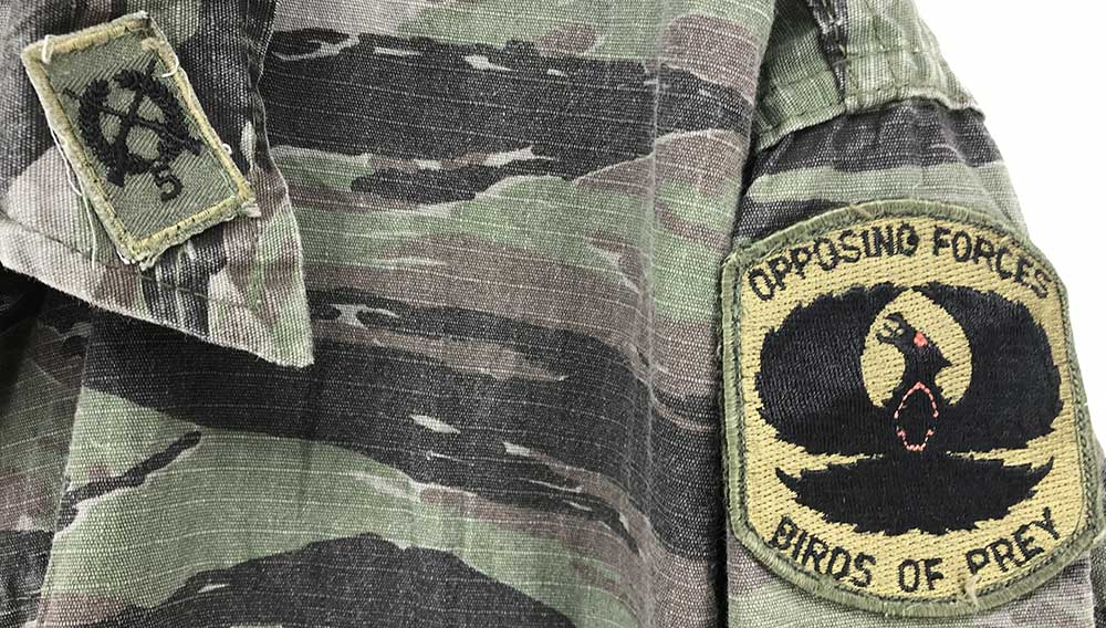 Shoulder Patch on OPFOR Tigerstripe Camo shirt - ARMY AND USAAF - U.S ...