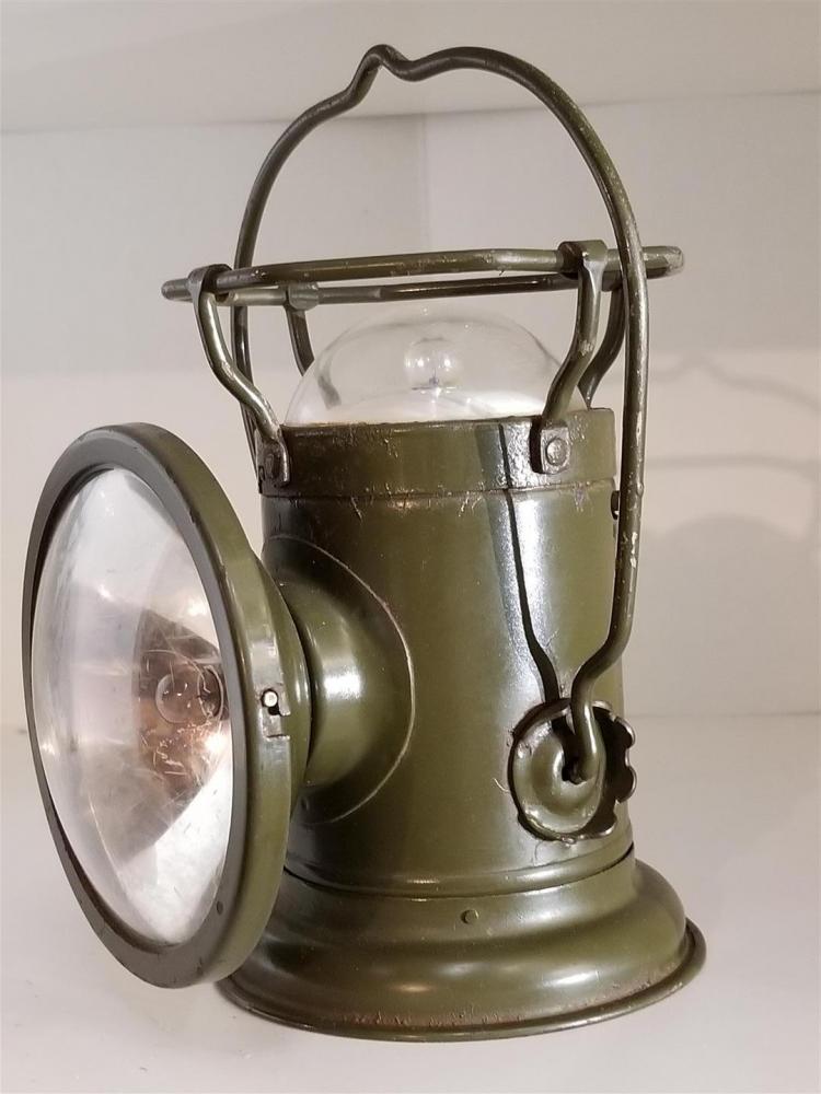 Signal Corps Lamps and Lights - FIELD & PERSONAL GEAR SECTION - U.S ...
