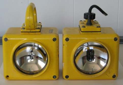 Unknown yellow flashlight/lantern ID: USN Battle Lantern - SURVIVAL ...