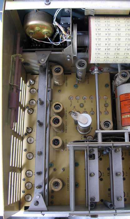 Collins R-388 shortwave radio receiver - RADIO & COMMUNICATIONS GEAR ...