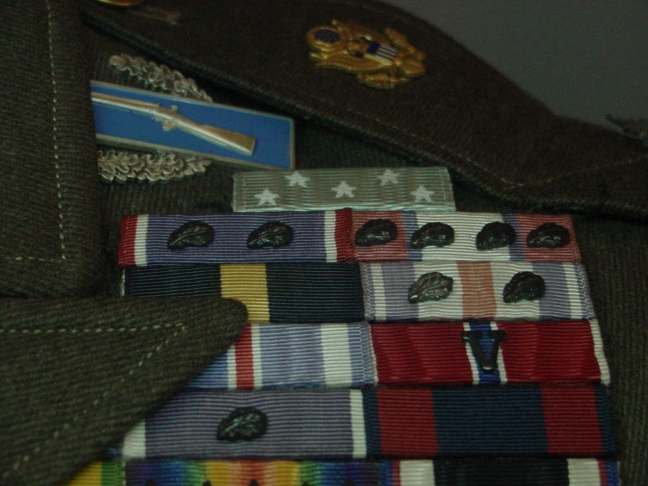 Gen. MacArthur's CIB - COMBAT / EXPERT INFANTRY BADGE - U.S. Militaria ...