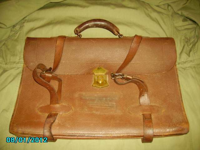 Navigator's briefcase ?? - FIELD & PERSONAL GEAR SECTION - U.S ...