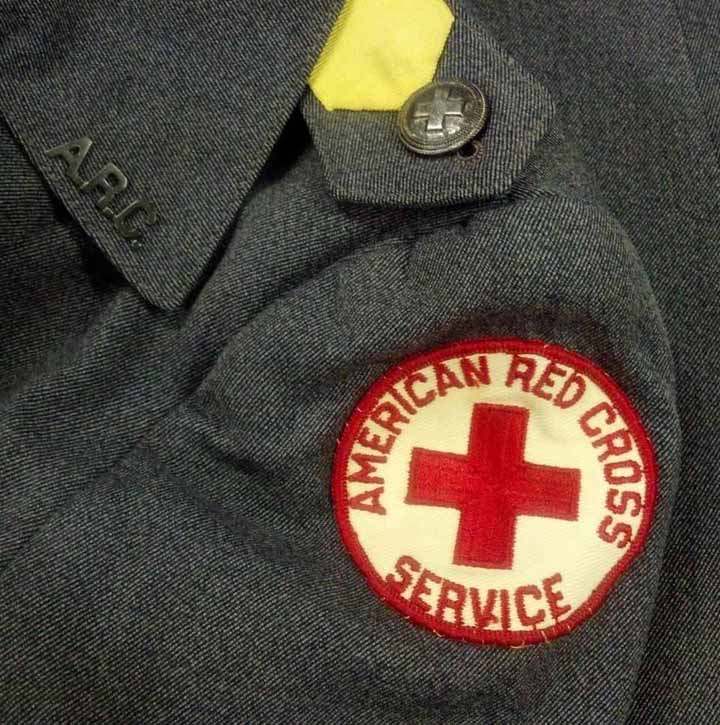 Red Cross uniform and a fighting knife - WOMEN'S SERVICES - U.S ...