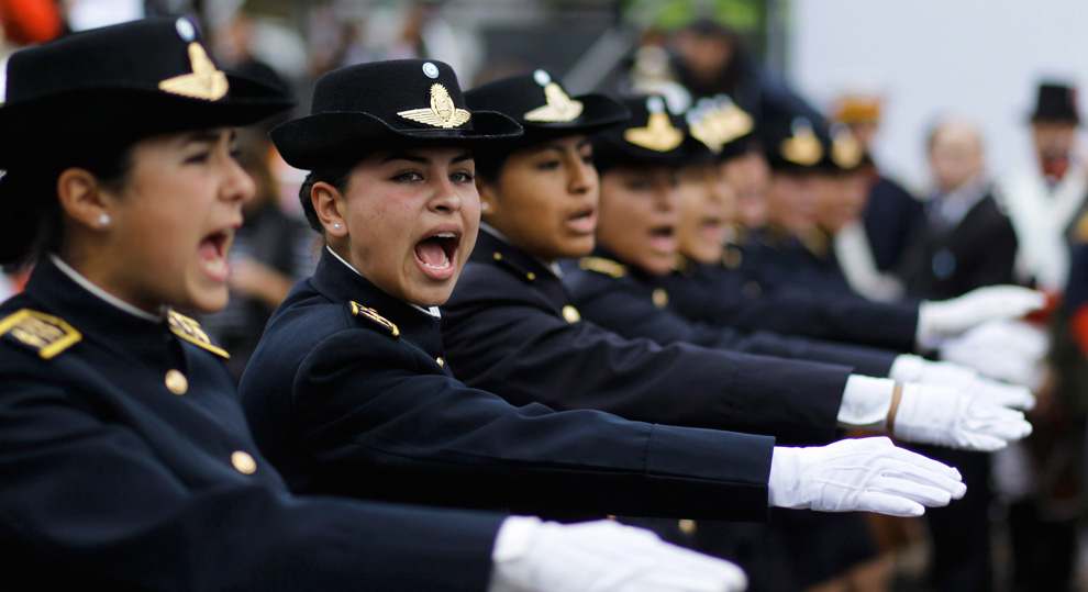 New USAF Dress Uniform?? - Page 3 - UNIFORMS - U.S. Militaria Forum