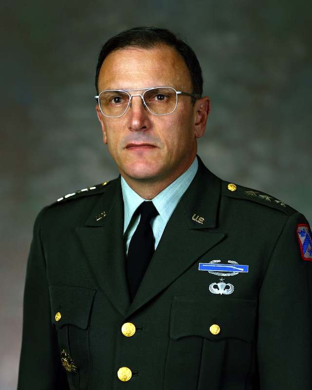 Portrait Question - INDIVIDUAL & UNIT PORTRAITS - U.S. Militaria Forum
