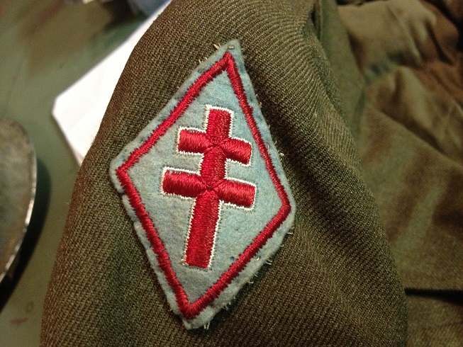 why is this patch on a american uniform? - ARMY AND USAAF - U.S ...