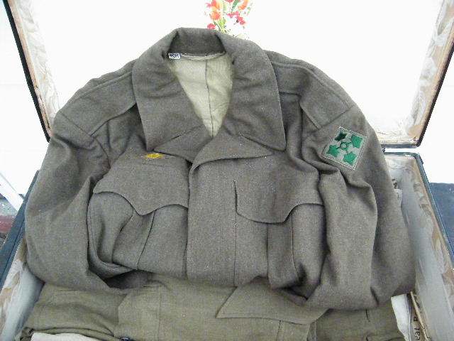 4th Infantry Division group. - UNIFORMS - U.S. Militaria Forum