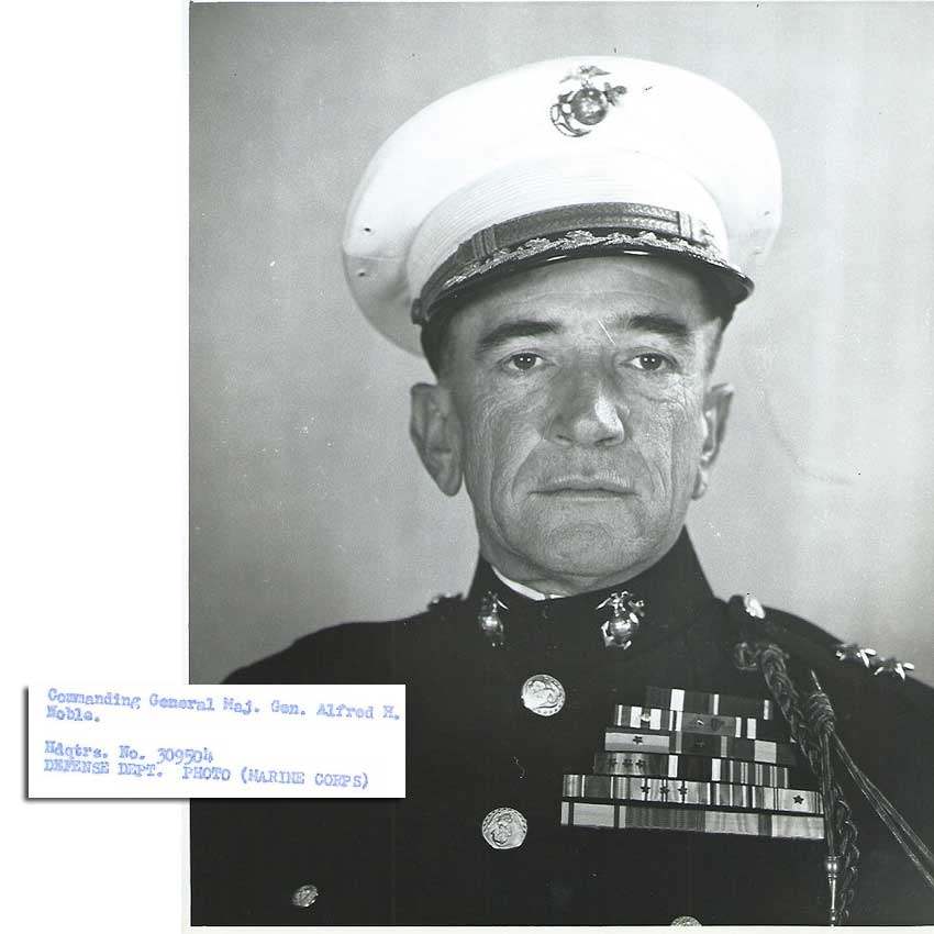 Stack of USMC generals official portrait photos - INDIVIDUAL & UNIT ...