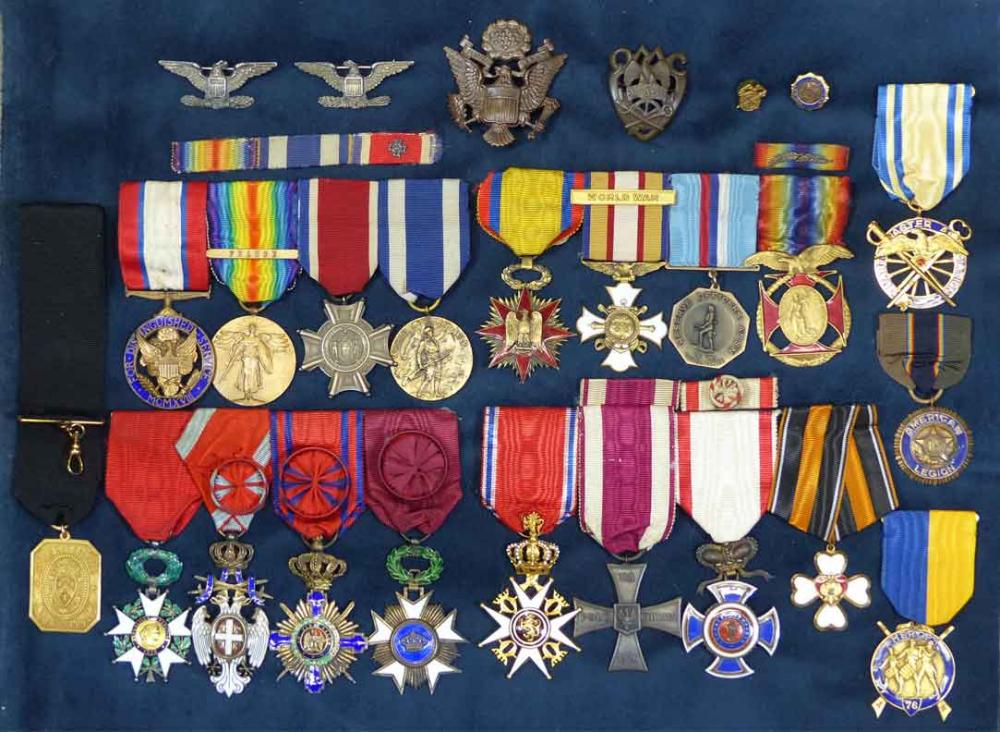 Unknown Enameled Order - MEDALS & DECORATIONS - U.S. Militaria Forum