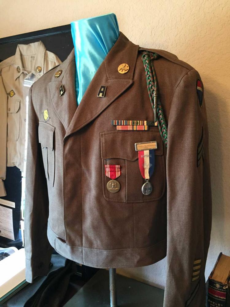 DDay Veteran's Ike Jacket - UNIFORMS - U.S. Militaria Forum