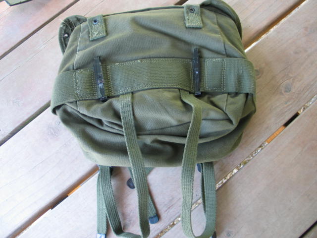US Army M1956 Combat Pack - FIELD & PERSONAL GEAR SECTION - U.S ...