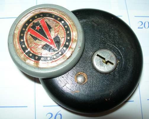 Victory Wooden Gas Cap - HOMEFRONT & THE WAR EFFORT - U.S. Militaria Forum