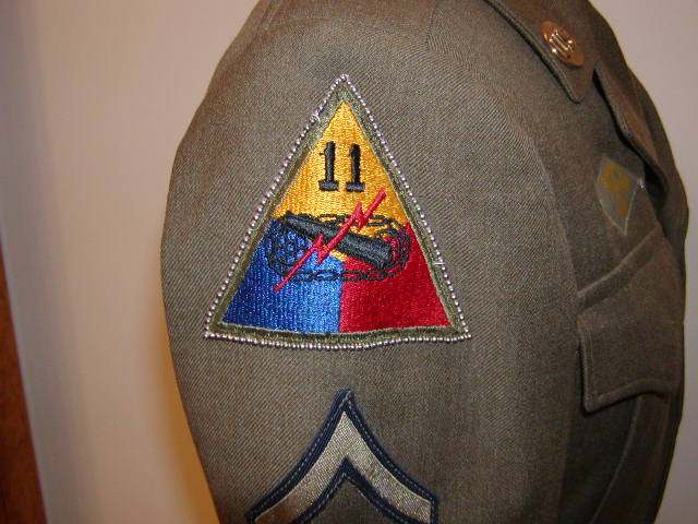 What the?? Armored/Airborne?? - UNIFORMS - U.S. Militaria Forum