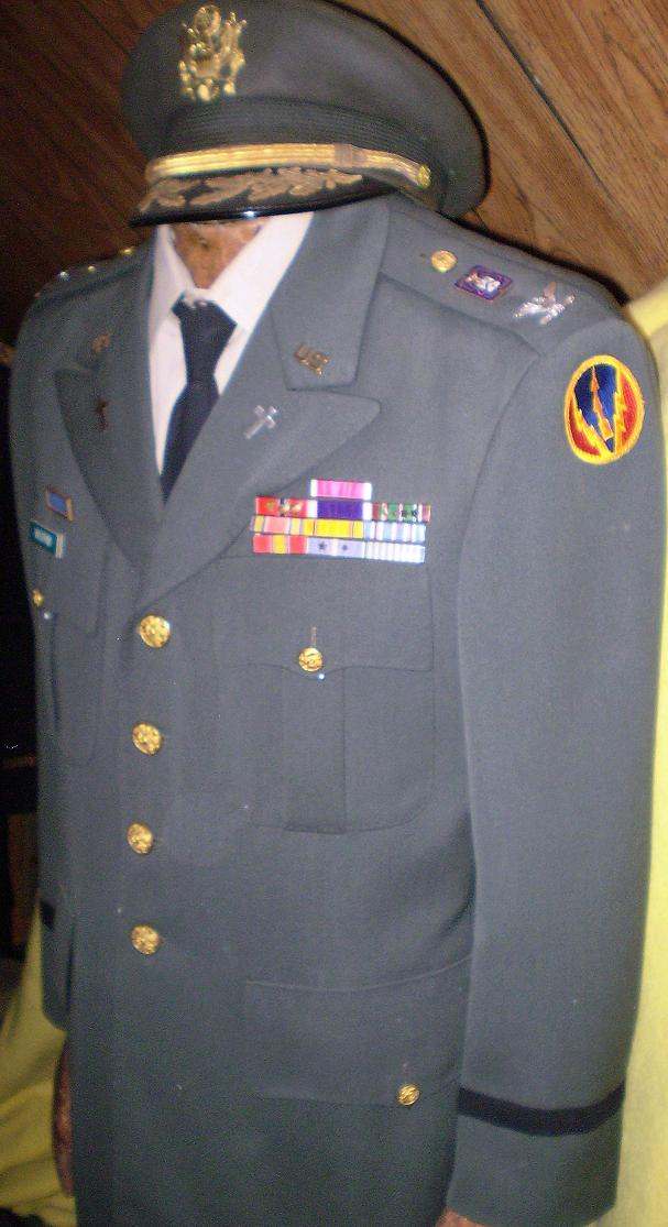 Uniform of Chaplain Col Urban J. Wurm, US Army - UNIFORMS - U.S ...