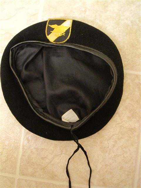 Navy Seal Beret? - NAVAL & SEA SERVICE UNIFORMS - U.S. Militaria Forum