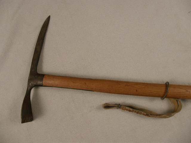 Ames Mountain Ice Axe - EDGED WEAPONS - U.S. Militaria Forum