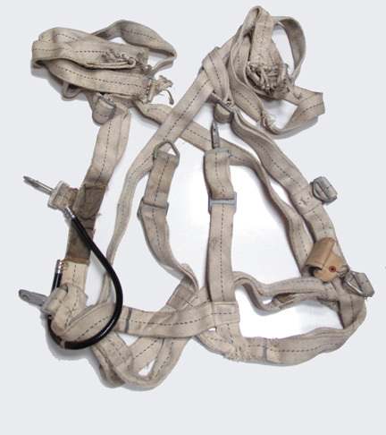 parachute identification - SURVIVAL GEAR - U.S. Militaria Forum