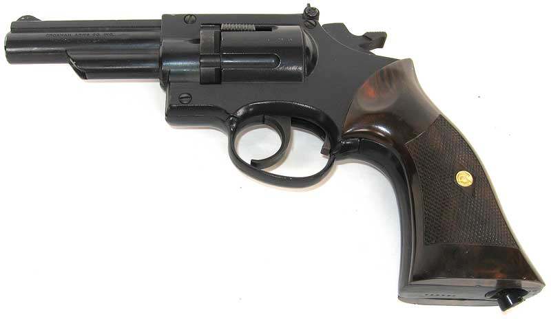 Military pellet/air guns - USAF air pistol - FIREARMS - U.S. Militaria ...