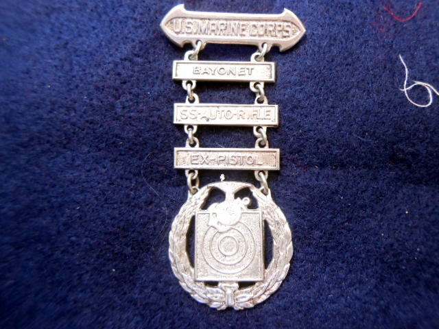 USMC 7 Bar GCM/Medal Rack with Foreign Decoration - MEDALS ...