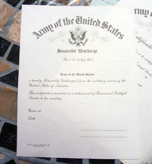 WWII set of unused discharge paperwork - EPHEMERA, PHOTOGRAPHS ...