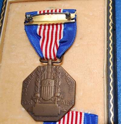 Solder's Medal - MEDALS & DECORATIONS - U.S. Militaria Forum