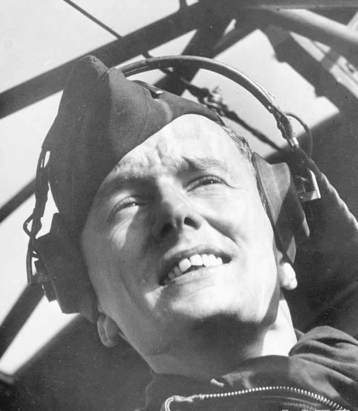 Garrison caps in flight? - UNIFORMS - U.S. Militaria Forum