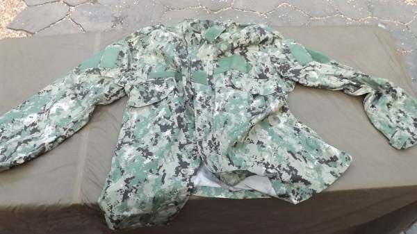 some modern NSW gear, vests, Pouches and uniforms, mostly AOR1 & AOR2 ...