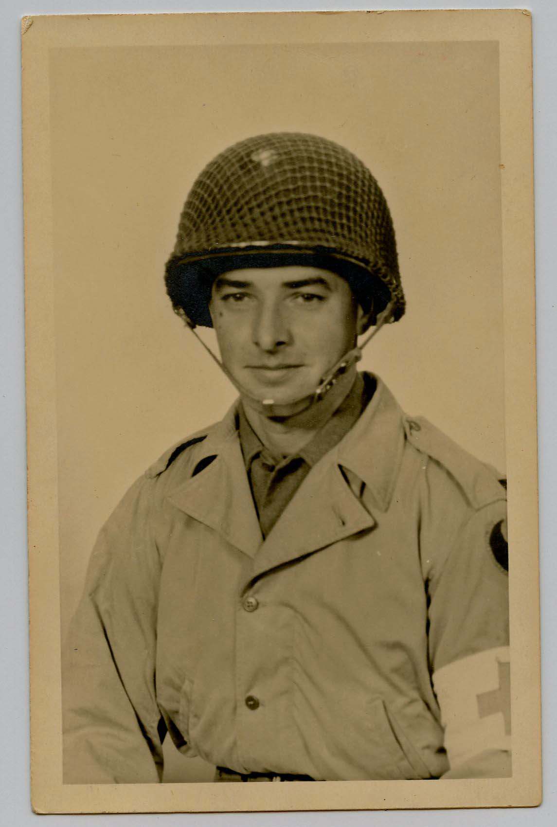 WW2 29th Inf Div Medic Photo - INDIVIDUAL & UNIT PORTRAITS - U.S ...