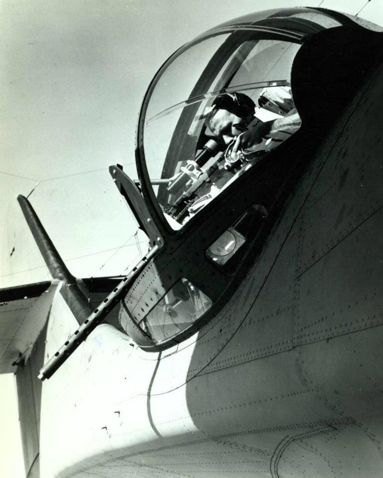 Unknown attachment on .30 cal MG - FIREARMS & ORDNANCE - U.S. Militaria ...