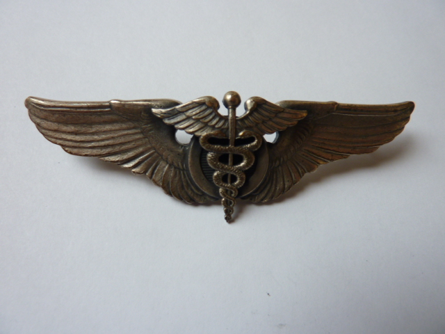 Silver flight surgeon wing for review. - MEDICAL WING BADGES - U.S ...