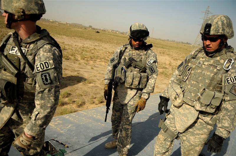 digital patterns in combat zones(pictures) - UNIFORMS - U.S. Militaria ...