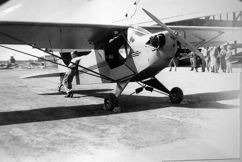 Flying a 1941 J-3 Piper Cub - MILITARY AIRCRAFT & AVIATION - U.S ...