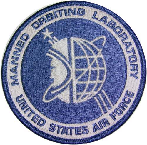 A few Air Force Space Shuttle Unit patches - MISCELLANEOUS / OTHER - U ...