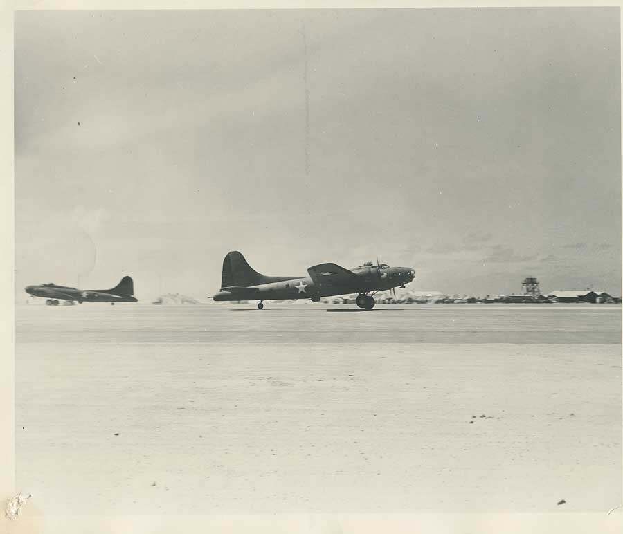 Midway flag raising original WWII photo - EPHEMERA, PHOTOGRAPHS ...