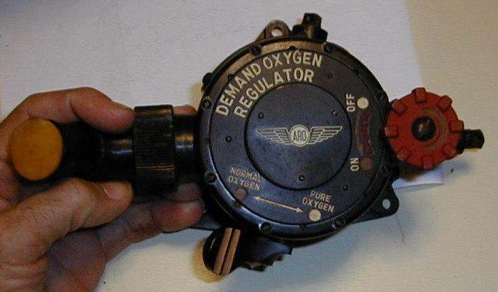 Oxygen Regulators - MILITARY AIRCRAFT & AVIATION - U.S. Militaria Forum