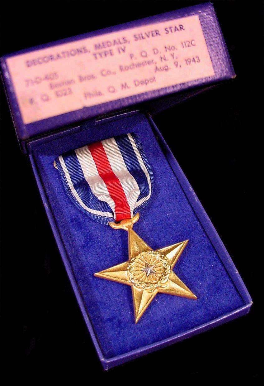 Silver Star makers mark question - MEDALS & DECORATIONS - U.S ...