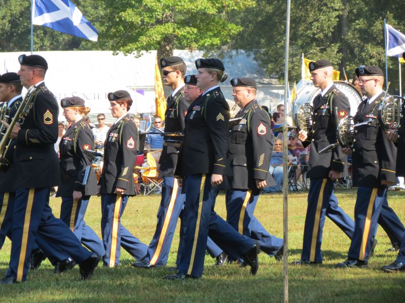 US Army Band, what does the red outline signify? - UNIFORMS - U.S ...