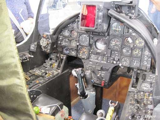 F-8 Crusader - MILITARY AIRCRAFT & AVIATION - U.S. Militaria Forum