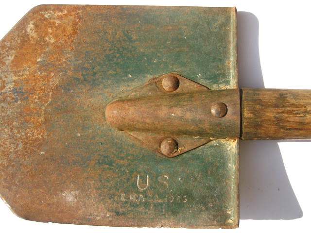 E-Tool, Real or Not? - FIELD & PERSONAL GEAR SECTION - U.S. Militaria Forum