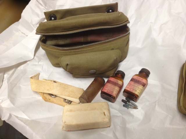 WW2 Aviation First Aid kits with Morphene Syrette - FIELD & PERSONAL ...