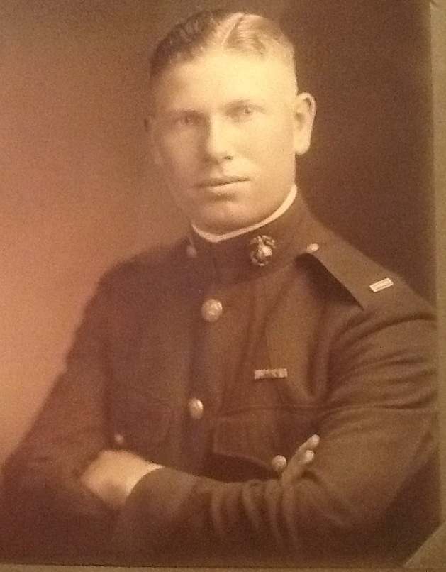 WW1 Marine officer portrait - can you ID him? - INDIVIDUAL & UNIT ...