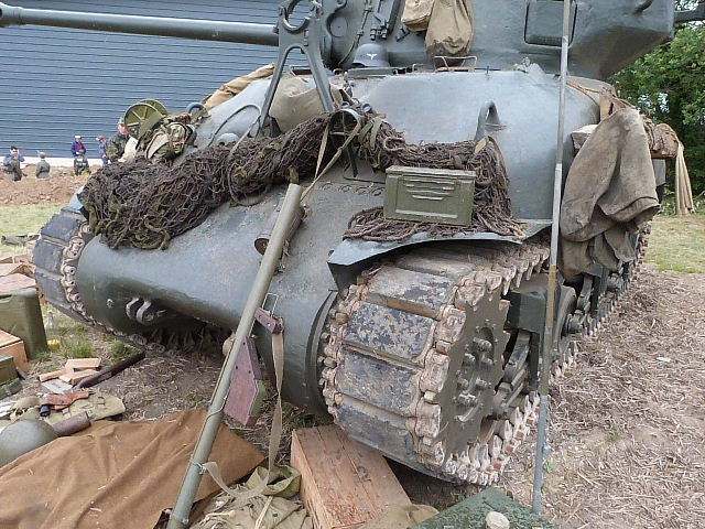 Tanks make great props.... - MILITARY VEHICLES - U.S. Militaria Forum