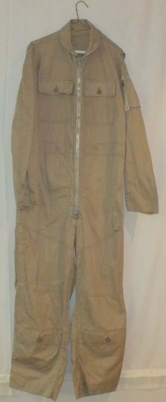 What kind of flight suit is this? - FLIGHT CLOTHING - U.S. Militaria Forum