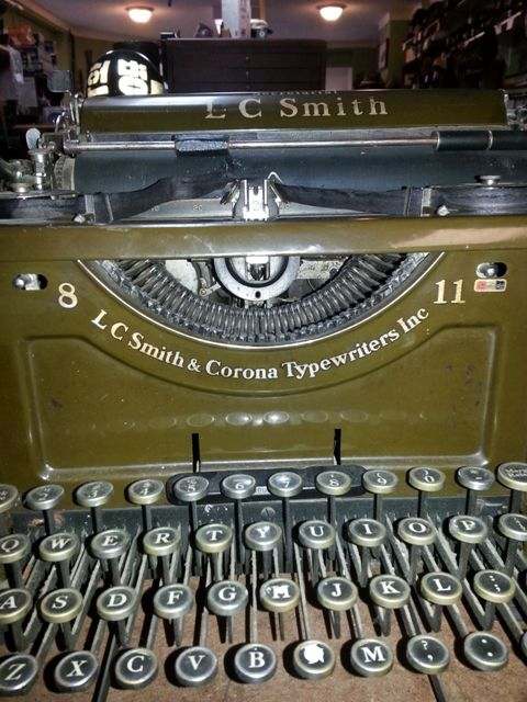 Army typewriter? - BASE/BIVOUAC/CAMP/DEPOT ITEMS - U.S. Militaria Forum