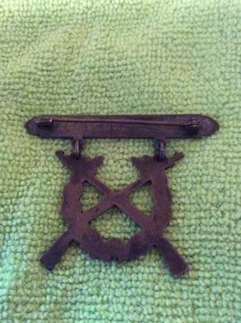 Help with ID of sharp shooter awards - COMBAT / EXPERT INFANTRY BADGE ...