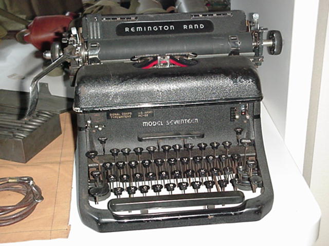 Army typewriter? - BASE/BIVOUAC/CAMP/DEPOT ITEMS - U.S. Militaria Forum