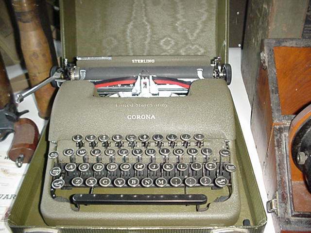 Army typewriter? - BASE/BIVOUAC/CAMP/DEPOT ITEMS - U.S. Militaria Forum