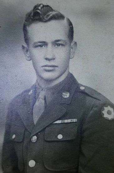 SHOULDER SLEEVE INSIGNIA: 8th Service Command - ARMY AND USAAF - U.S ...