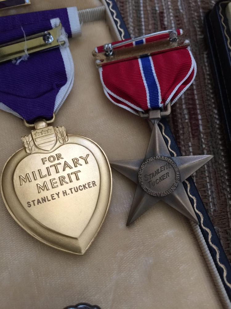 Bronze Star - engraving styles - MEDALS & DECORATIONS - U.S. Militaria ...